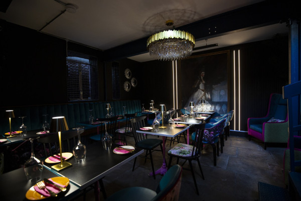 Lillian's Cocktail Bar & Small Plates - Leigh Town